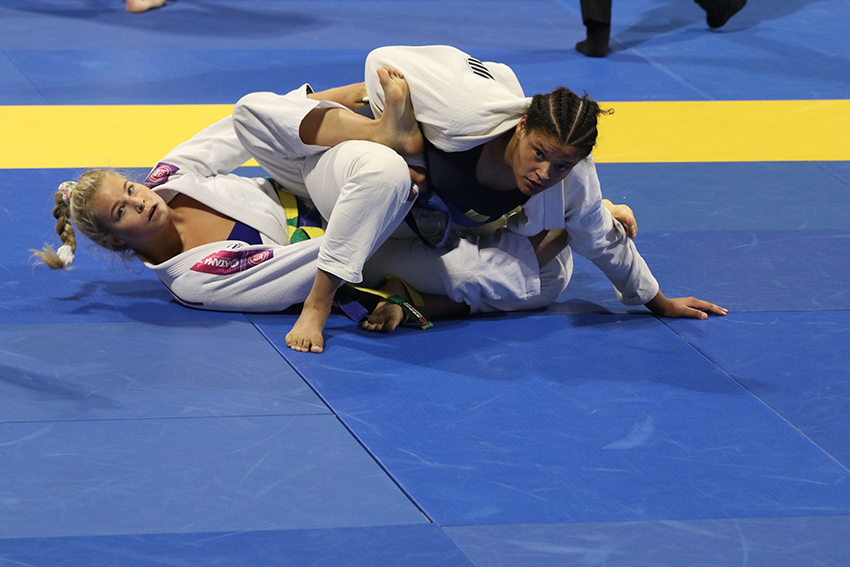 Emma Eklund föll i första VM-matchen - Svenska Budo & Kampsportsförbundet