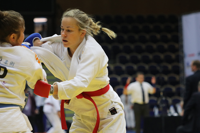 Johanna Hamberg och Max Hederström ute ur VM-turneringen - Svenska Budo ...