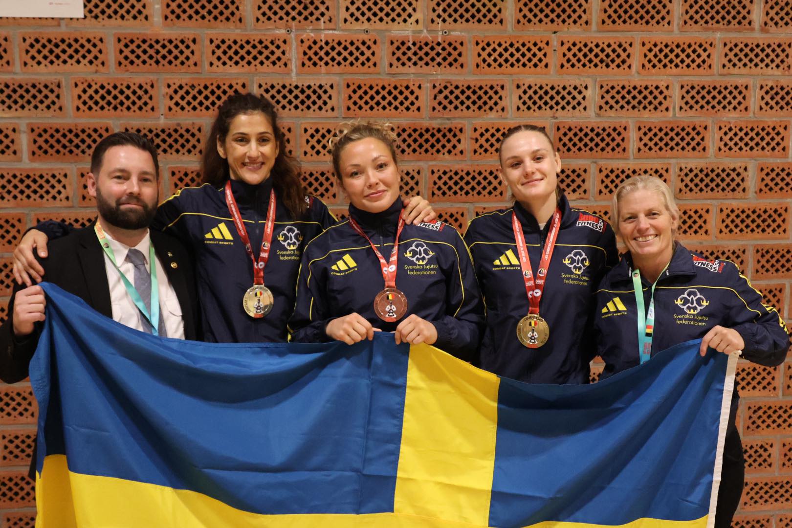 EM-guld till Astrid Schölin och Chahrazed Olsson - Svenska Budo & Kampsportsförbundet
